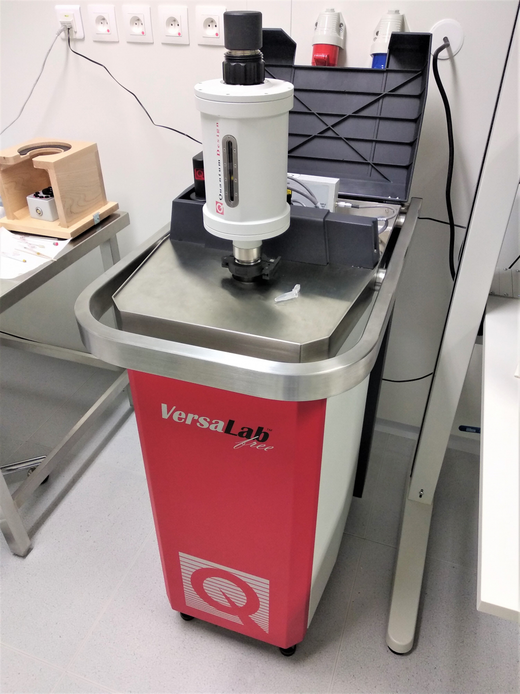 Cryogenic-free VSM and ETO measurement system – Quantum Design ...